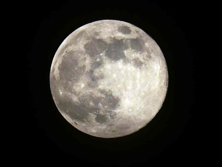 Luna llena “Wolf Moon” ilumina enero 2026: así se verá la superluna ...